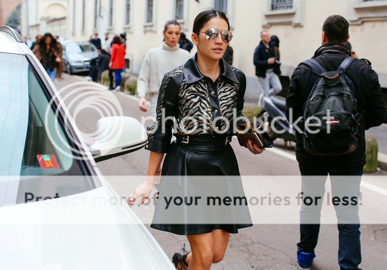 Miláno posiela druhú várku outfitov z ulíc počas Fashion Weeku ...